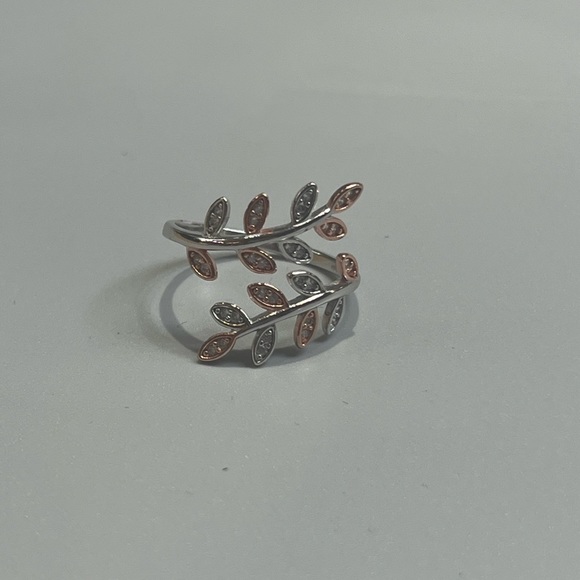 Jewelry | Sterling Silver Two Toned Wrap Around Ring Size 825 | Poshmark
